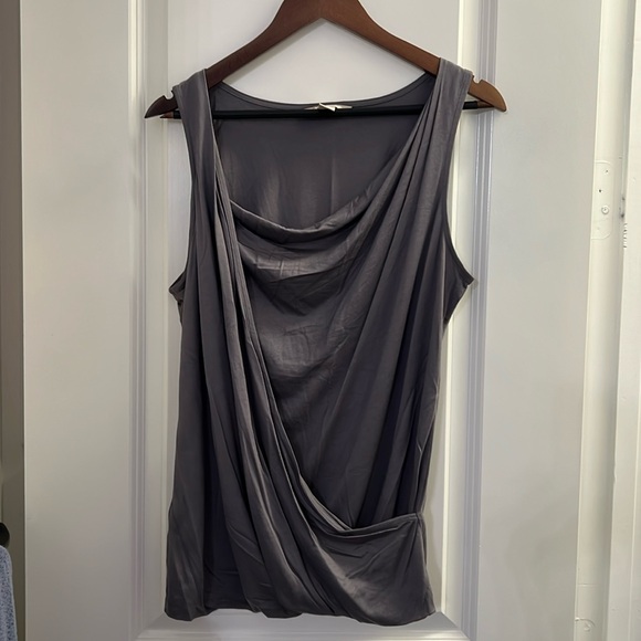 Banana Republic | Tops | Flattering Slouchy Tank | Poshmark